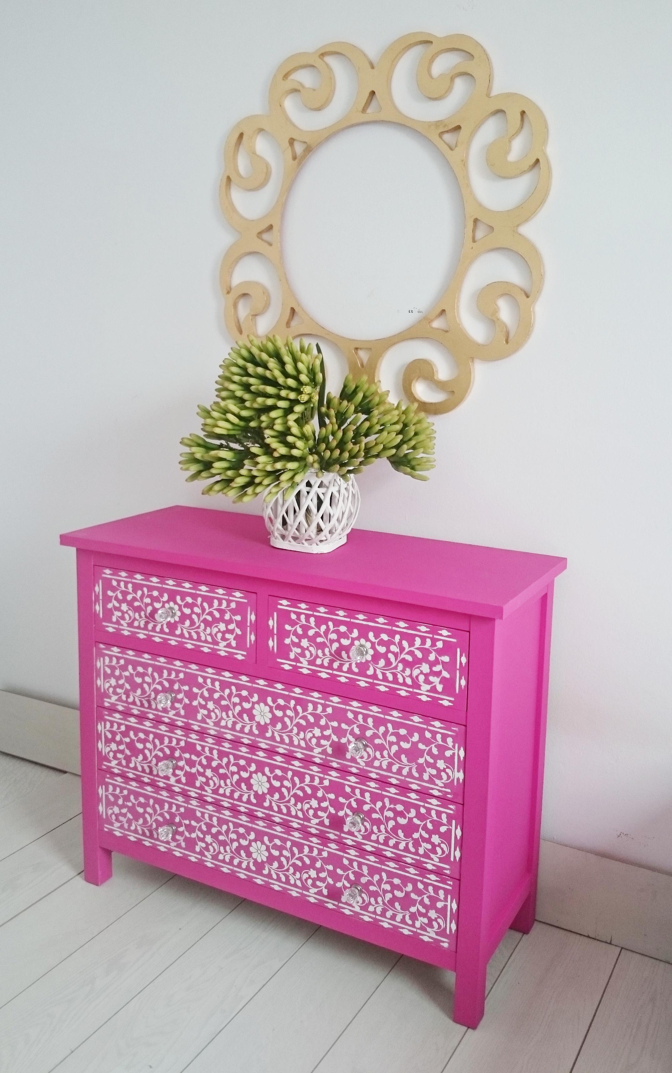 Cómoda fucsia estilo boho chic | Bohemian and chic