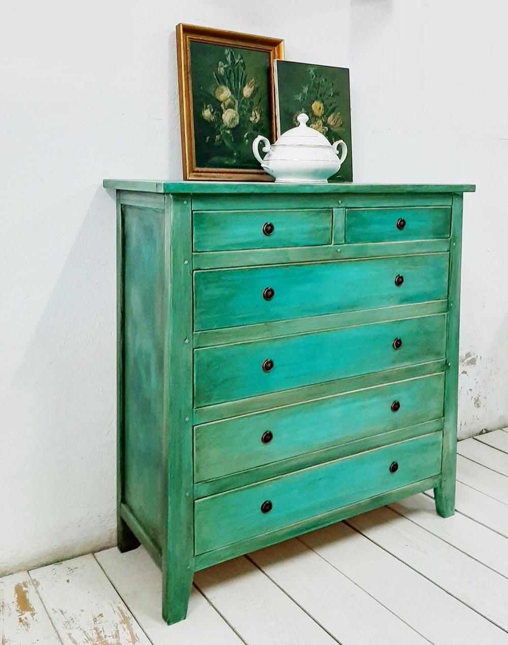 Cómoda grande en verde esmeralda | Bohemian and chic
